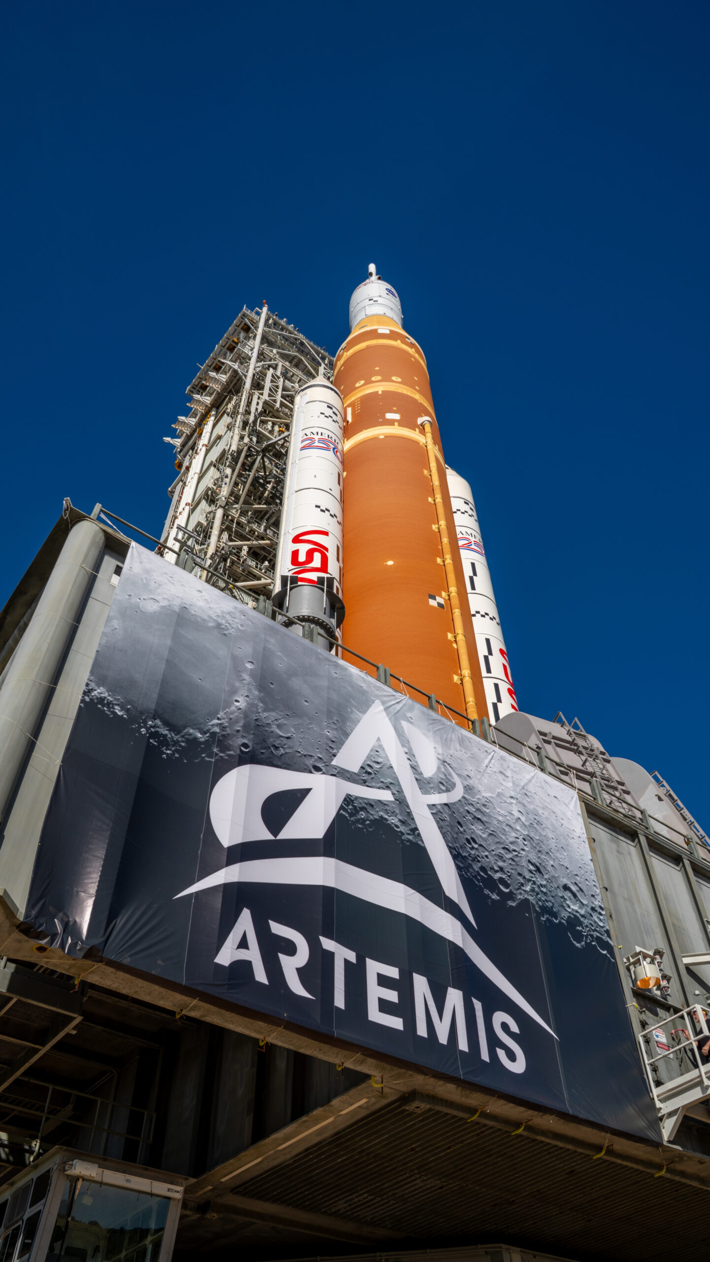 Cal Poly Graduate to Partake in Mission to the Moon 04.01.2026 - KPRL ...